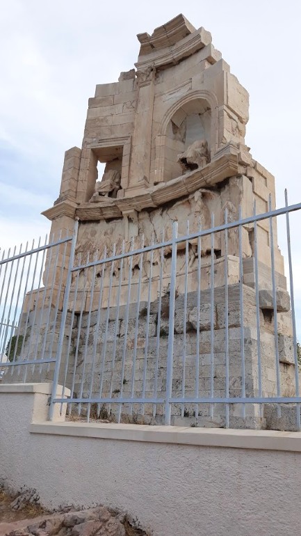 Λόφος Φιλοπάππου - Ένα Αρχαιολογικό Πάρκο στην καρδιά της Αθήνας